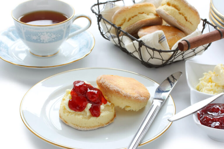 Cream Tea: A Mouthwatering Guide – Tea Backyard