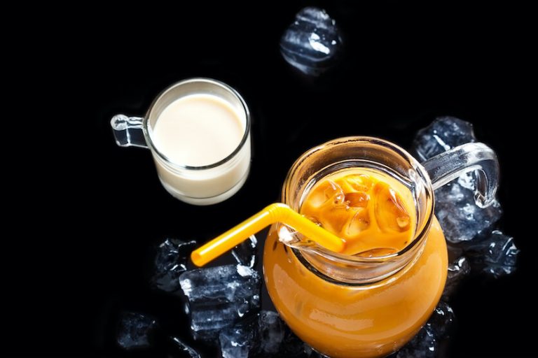 What Is Thai Tea Made Of And How To Prepare It – Tea Backyard